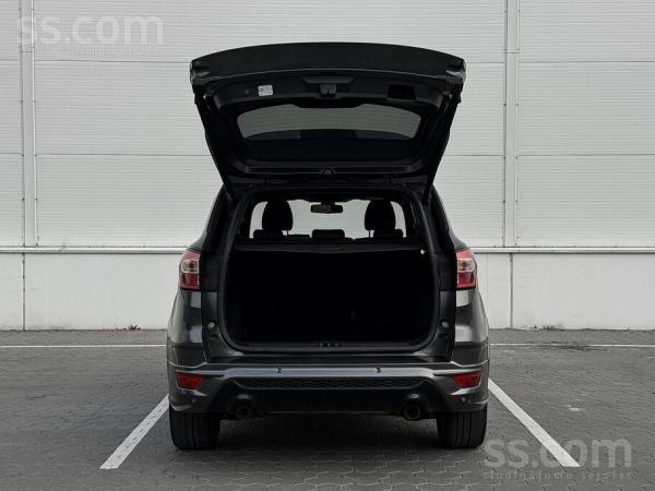 Grey Ford Kuga 2018 in Riga, with an engine capacity of 1.50 L and mileage of 0 thousand km for 12940 €, photo 8 on AUTOMOTO.COM.LV