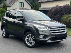 Grey Ford Kuga 2018 in Riga, with an engine capacity of 2.00 L and mileage of 200 thousand km for 9950 €, photo 4 on AUTOMOTO.COM.LV