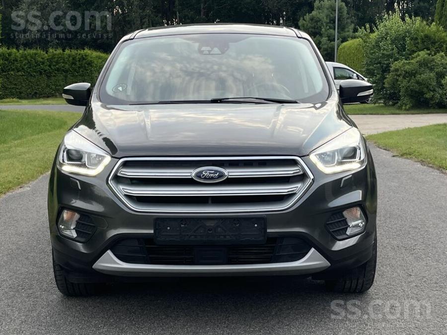 Grey Ford Kuga 2018 in Riga, with an engine capacity of 2.00 L and mileage of 200 thousand km for 9950 €, photo 6 on AUTOMOTO.COM.LV