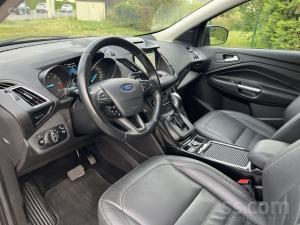 Grey Ford Kuga 2018 in Riga, with an engine capacity of 2.00 L and mileage of 200 thousand km for 9950 €, photo 10 on AUTOMOTO.COM.LV