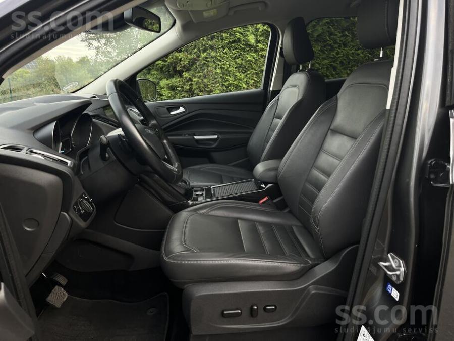 Grey Ford Kuga 2018 in Riga, with an engine capacity of 2.00 L and mileage of 200 thousand km for 9950 €, photo 11 on AUTOMOTO.COM.LV