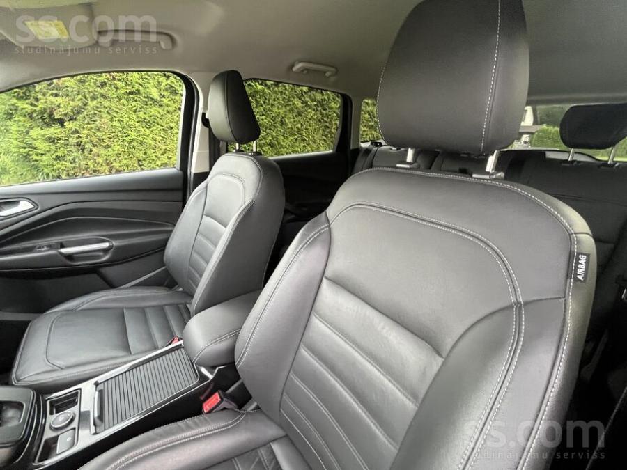 Grey Ford Kuga 2018 in Riga, with an engine capacity of 2.00 L and mileage of 200 thousand km for 9950 €, photo 16 on AUTOMOTO.COM.LV
