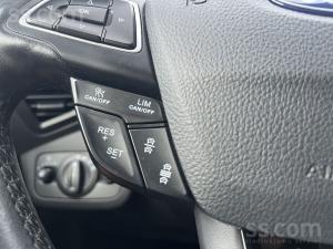 Grey Ford Kuga 2018 in Riga, with an engine capacity of 2.00 L and mileage of 200 thousand km for 9950 €, photo 23 on AUTOMOTO.COM.LV