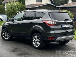 Pelēks Ford Kuga 2018 Rīga, ar dzinēja tilpumu 2.00 L un nobraukumu 200 tūkst. km par 9950 €, foto 3 vietnē AUTOMOTO.COM.LV