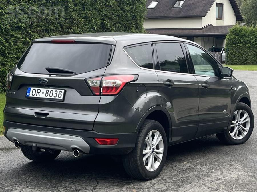 Pelēks Ford Kuga 2018 Rīga, ar dzinēja tilpumu 2.00 L un nobraukumu 200 tūkst. km par 9950 €, foto 5 vietnē AUTOMOTO.COM.LV
