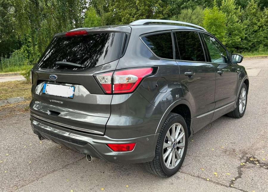 Grey Ford Kuga 2018 in Taurage, with an engine capacity of 2.00 L and mileage of 270 thousand km for 7900 €, photo 3 on AUTOMOTO.COM.LV