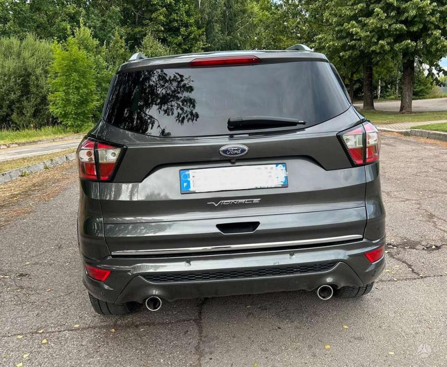 Grey Ford Kuga 2018 in Taurage, with an engine capacity of 2.00 L and mileage of 270 thousand km for 7900 €, photo 6 on AUTOMOTO.COM.LV
