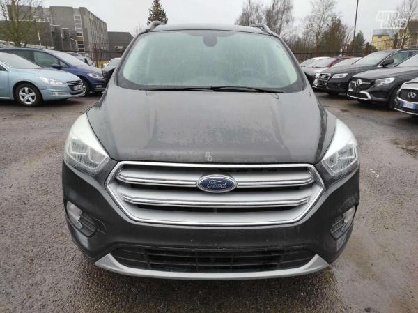 Ford Kuga 2018 Panevēža vietnē Pelēks Ford Kuga 2018 Panevēža, ar dzinēja tilpumu 2.00 L un nobraukumu 125 tūkst. km par 11500 €, foto 5 vietnē AUTOMOTO.COM.LV
