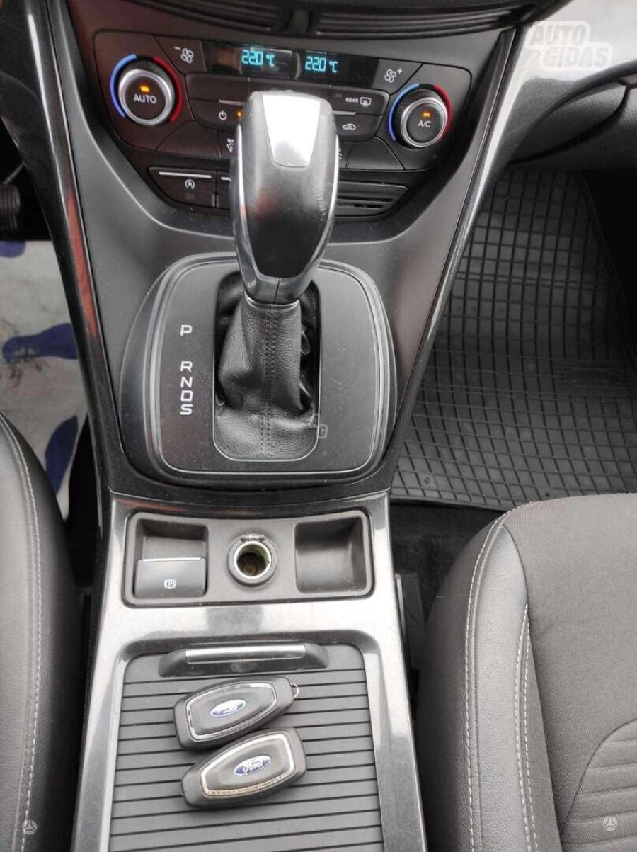 Grey Ford Kuga 2018 in Panevezys, with an engine capacity of 2.00 L and mileage of 125 thousand km for 11500 €, photo 20 on AUTOMOTO.COM.LV