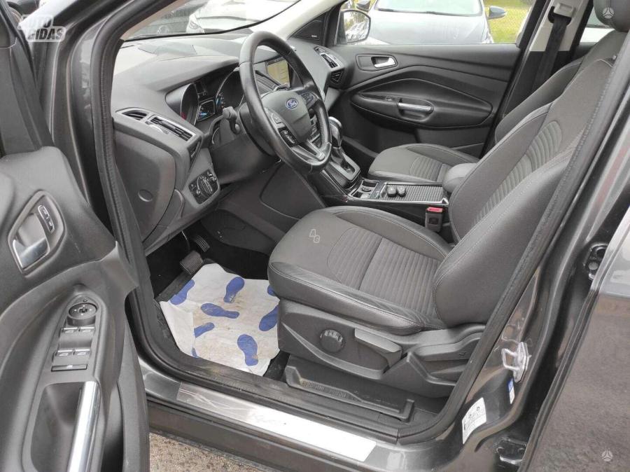 Grey Ford Kuga 2018 in Panevezys, with an engine capacity of 2.00 L and mileage of 125 thousand km for 11500 €, photo 21 on AUTOMOTO.COM.LV