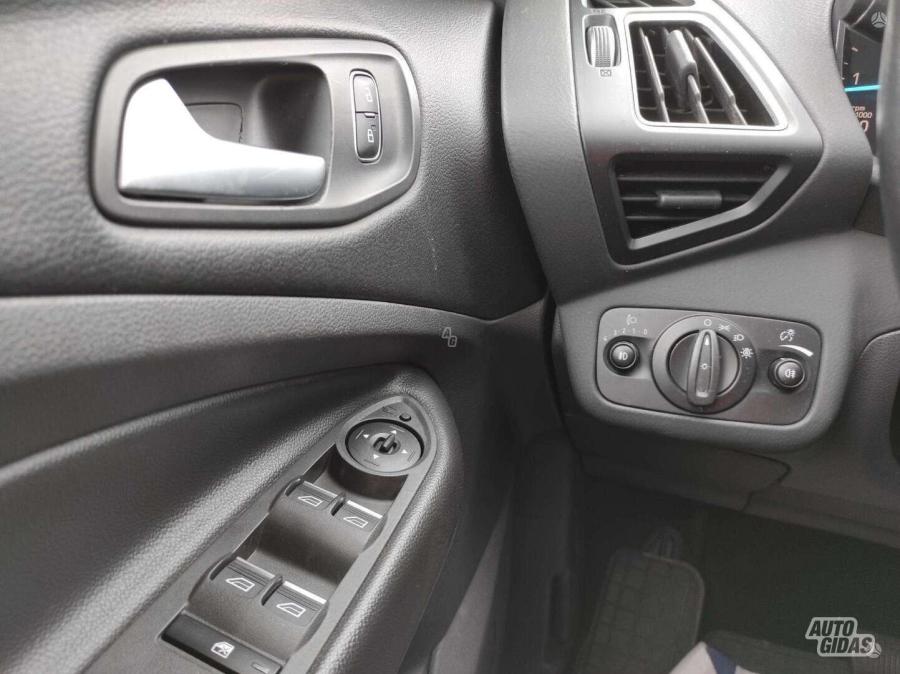 Grey Ford Kuga 2018 in Panevezys, with an engine capacity of 2.00 L and mileage of 125 thousand km for 11500 €, photo 27 on AUTOMOTO.COM.LV