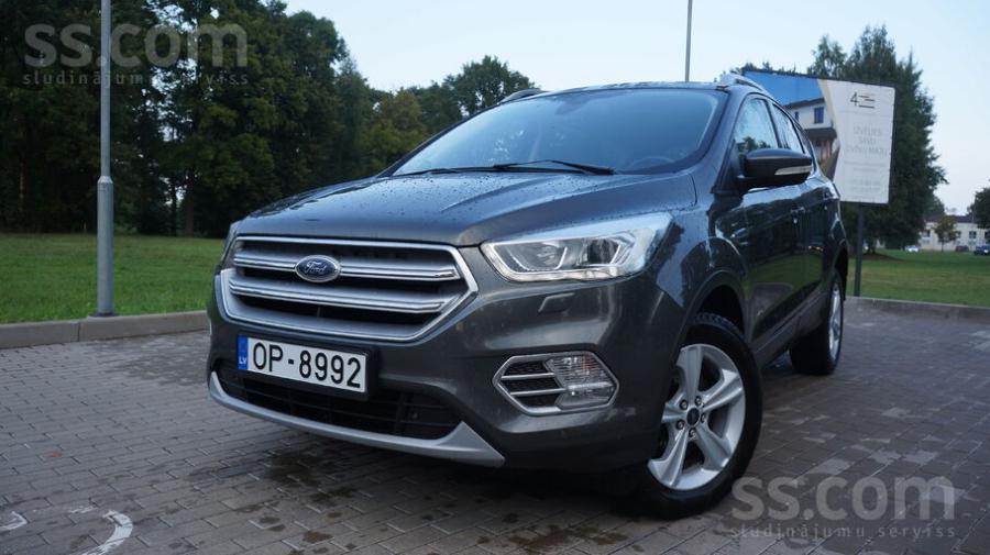 Pelēks Ford Kuga 2018 Jelgava, ar dzinēja tilpumu 2.00 L un nobraukumu 0 tūkst. km par 10990 €, foto 1 vietnē AUTOMOTO.COM.LV