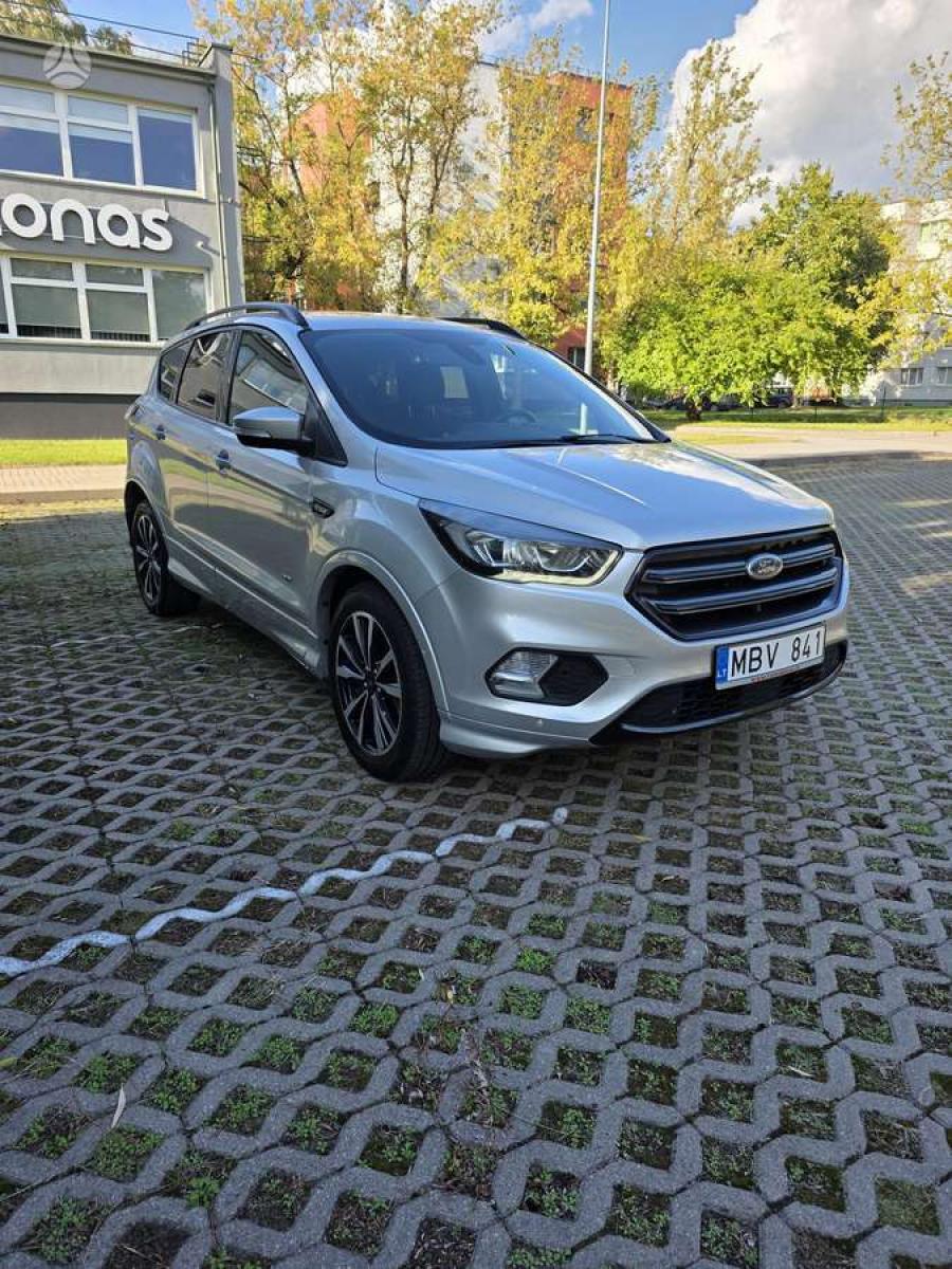 Grey Ford Kuga 2018 in Jonava, with an engine capacity of 2.00 L and mileage of 273 thousand km for 11600 €, photo 1 on AUTOMOTO.COM.LV