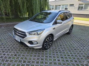 Grey Ford Kuga 2018 in Jonava, with an engine capacity of 2.00 L and mileage of 273 thousand km for 11600 €, photo 9 on AUTOMOTO.COM.LV
