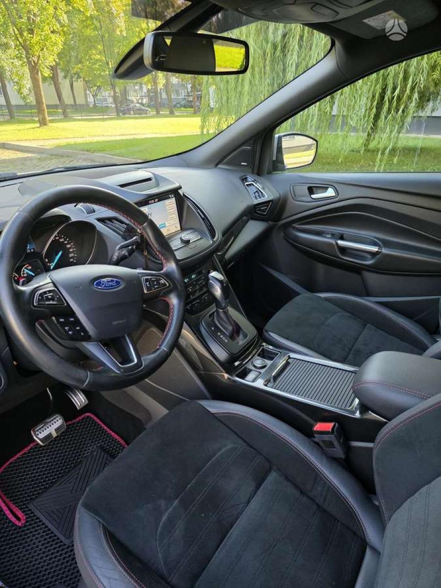 Grey Ford Kuga 2018 in Jonava, with an engine capacity of 2.00 L and mileage of 273 thousand km for 11600 €, photo 17 on AUTOMOTO.COM.LV