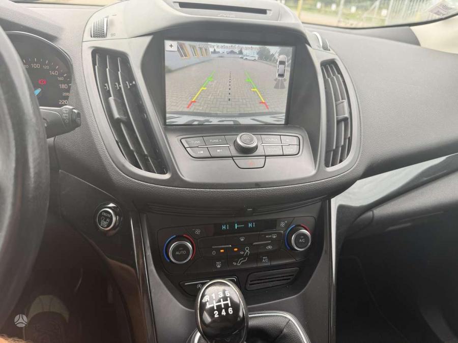 Pelēks Ford Kuga 2018 Tauragė, ar dzinēja tilpumu 1.50 L un nobraukumu 176 tūkst. km par 9100 €, foto 12 vietnē AUTOMOTO.COM.LV
