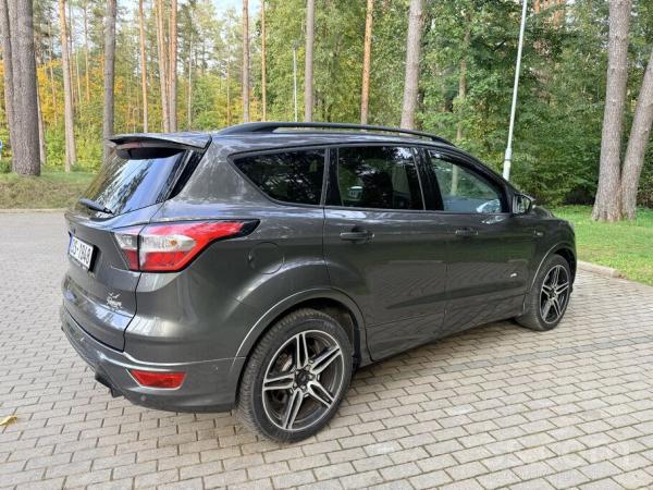 Ford Kuga 2018 Ogre vietnē Pelēks Ford Kuga 2018 Ogre, ar dzinēja tilpumu 2.00 L un nobraukumu 221 tūkst. km par 12200 €, foto 4 vietnē AUTOMOTO.COM.LV