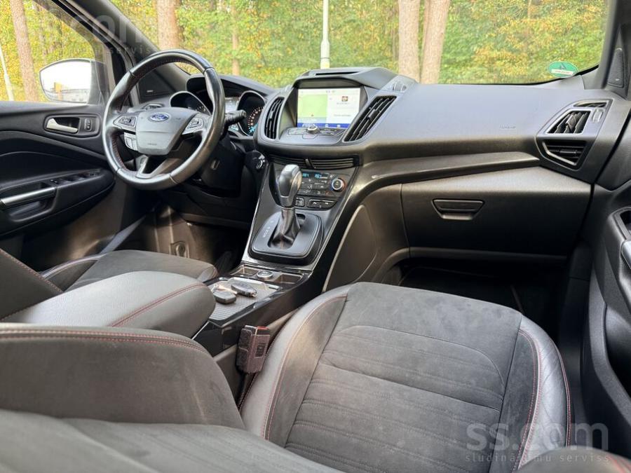 Pelēks Ford Kuga 2018 Ogre, ar dzinēja tilpumu 2.00 L un nobraukumu 221 tūkst. km par 12200 €, foto 12 vietnē AUTOMOTO.COM.LV
