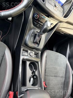 Pelēks Ford Kuga 2018 Ogre, ar dzinēja tilpumu 2.00 L un nobraukumu 221 tūkst. km par 12200 €, foto 15 vietnē AUTOMOTO.COM.LV