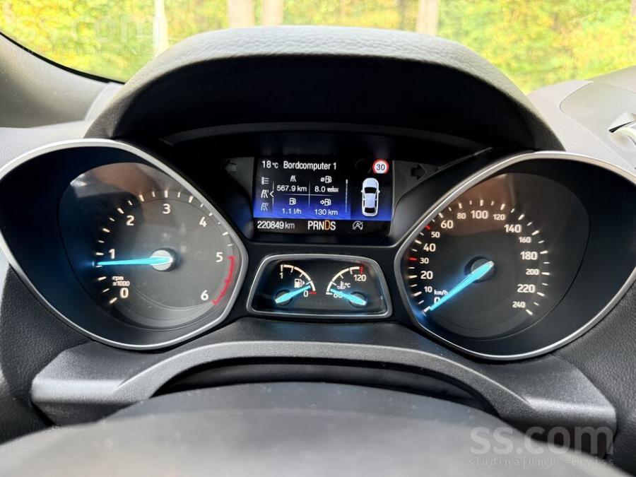 Pelēks Ford Kuga 2018 Ogre, ar dzinēja tilpumu 2.00 L un nobraukumu 221 tūkst. km par 12200 €, foto 17 vietnē AUTOMOTO.COM.LV