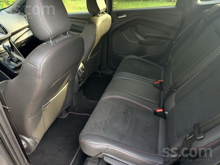 Pelēks Ford Kuga 2018 Ogre, ar dzinēja tilpumu 2.00 L un nobraukumu 221 tūkst. km par 12200 €, foto 20 vietnē AUTOMOTO.COM.LV