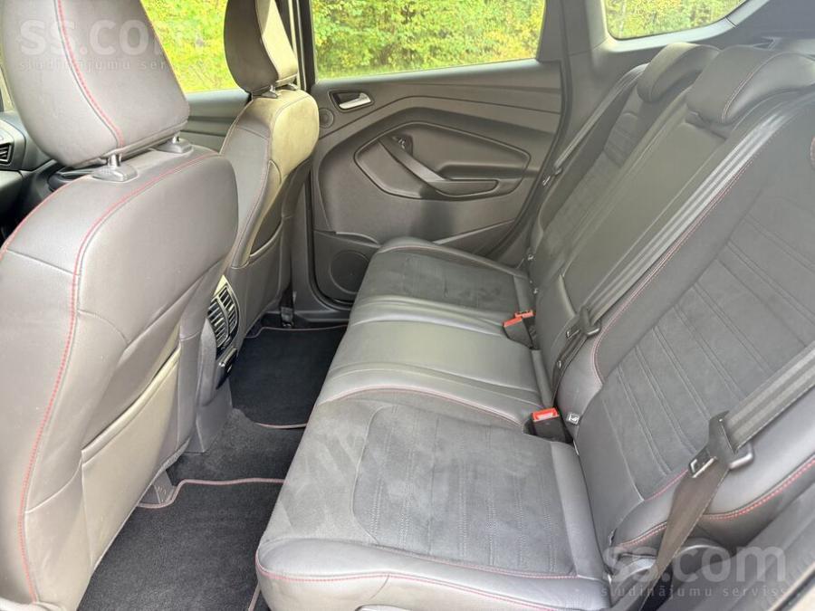 Pelēks Ford Kuga 2018 Ogre, ar dzinēja tilpumu 2.00 L un nobraukumu 221 tūkst. km par 12200 €, foto 23 vietnē AUTOMOTO.COM.LV