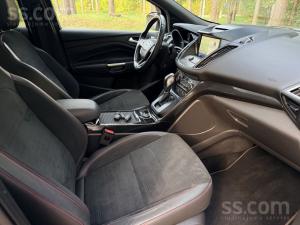 Pelēks Ford Kuga 2018 Ogre, ar dzinēja tilpumu 2.00 L un nobraukumu 221 tūkst. km par 12200 €, foto 26 vietnē AUTOMOTO.COM.LV