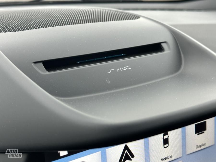 Pelēks Ford Kuga 2018 Kauņa, ar dzinēja tilpumu 1.50 L un nobraukumu 94 tūkst. km par 14971 €, foto 42 vietnē AUTOMOTO.COM.LV