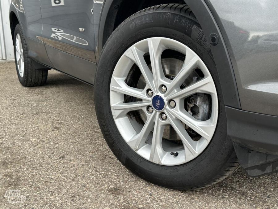Pelēks Ford Kuga 2018 Kauņa, ar dzinēja tilpumu 1.50 L un nobraukumu 94 tūkst. km par 14971 €, foto 59 vietnē AUTOMOTO.COM.LV