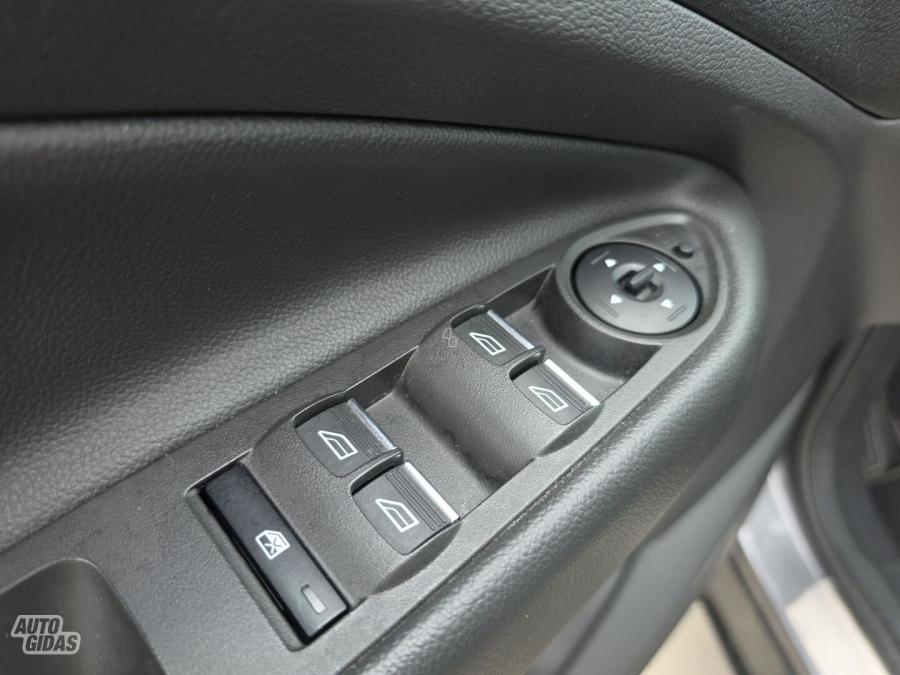 Grey Ford Kuga 2018 in Klaipeda, with an engine capacity of 2.00 L and mileage of 127 thousand km for 12500 €, photo 13 on AUTOMOTO.COM.LV