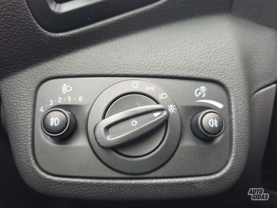 Grey Ford Kuga 2018 in Klaipeda, with an engine capacity of 2.00 L and mileage of 127 thousand km for 12500 €, photo 15 on AUTOMOTO.COM.LV