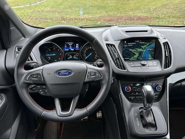 Grey Ford Kuga 2019 in Kaunas, with an engine capacity of 2.00 L and mileage of 226 thousand km for 12950 €, photo 3 on AUTOMOTO.COM.LV