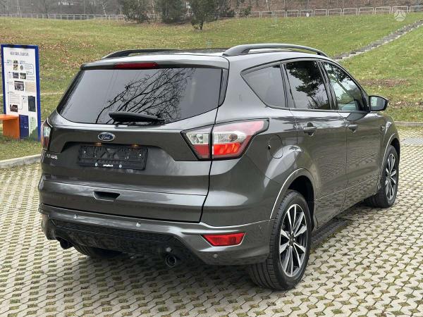 Grey Ford Kuga 2019 in Kaunas, with an engine capacity of 2.00 L and mileage of 226 thousand km for 12950 €, photo 7 on AUTOMOTO.COM.LV