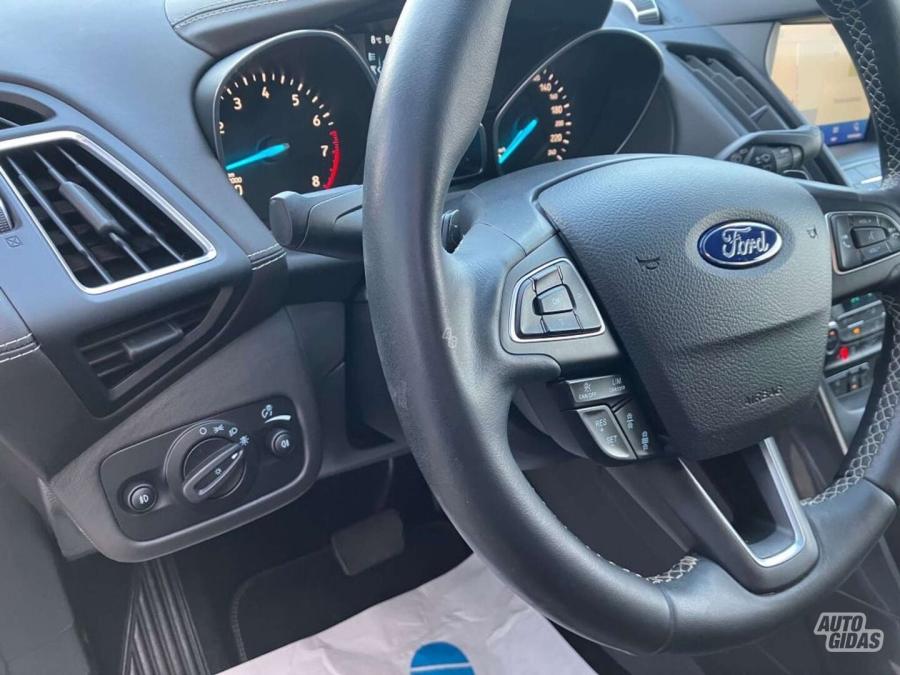 Grey Ford Kuga 2019 in Kaunas, with an engine capacity of 1.50 L and mileage of 82 thousand km for 22287 €, photo 11 on AUTOMOTO.COM.LV