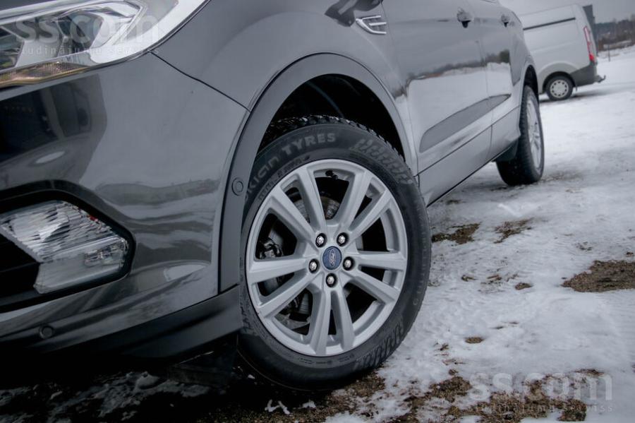Grey Ford Kuga 2019 in Tukums, with an engine capacity of 1.50 L and mileage of 96 thousand km for 12495 €, photo 26 on AUTOMOTO.COM.LV