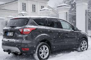 Pelēks Ford Kuga 2019 Viļņa, ar dzinēja tilpumu 1.50 L un nobraukumu 57 tūkst. km par 8450 €, foto 4 vietnē AUTOMOTO.COM.LV