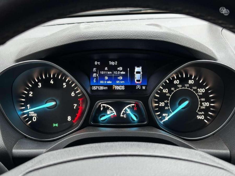 Pelēks Ford Kuga 2019 Viļņa, ar dzinēja tilpumu 1.50 L un nobraukumu 57 tūkst. km par 8450 €, foto 8 vietnē AUTOMOTO.COM.LV