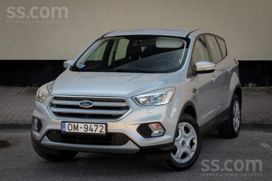 Grey Ford Kuga 2019 in Tukums, with an engine capacity of 1.50 L and mileage of 128 thousand km for 13950 €, photo 4 on AUTOMOTO.COM.LV