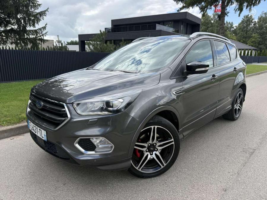 Grey Ford Kuga 2019 in Taurage, with an engine capacity of 2.00 L and mileage of 280 thousand km for 10200 €, photo 1 on AUTOMOTO.COM.LV