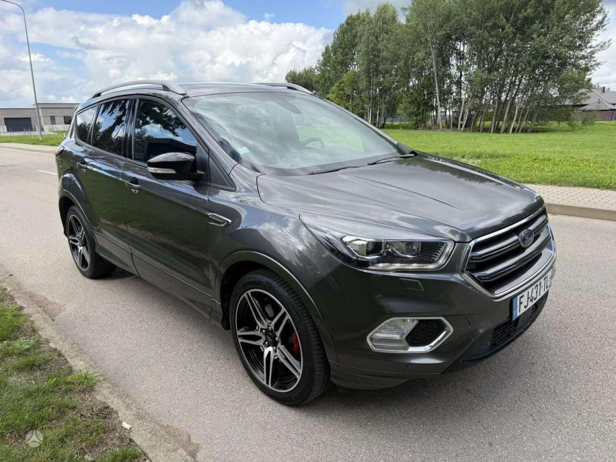 Grey Ford Kuga 2019 in Taurage, with an engine capacity of 2.00 L and mileage of 280 thousand km for 10200 €, photo 13 on AUTOMOTO.COM.LV