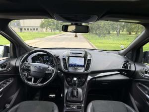 Grey Ford Kuga 2019 in Taurage, with an engine capacity of 2.00 L and mileage of 280 thousand km for 10200 €, photo 18 on AUTOMOTO.COM.LV