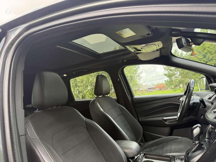 Grey Ford Kuga 2019 in Taurage, with an engine capacity of 2.00 L and mileage of 280 thousand km for 10200 €, photo 20 on AUTOMOTO.COM.LV
