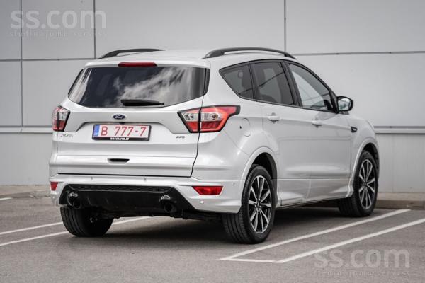 Pelēks Ford Kuga 2019 Rīga, ar dzinēja tilpumu 1.50 L un nobraukumu 113 tūkst. km par 15400 €, foto 5 vietnē AUTOMOTO.COM.LV