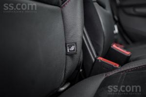 Pelēks Ford Kuga 2019 Rīga, ar dzinēja tilpumu 1.50 L un nobraukumu 113 tūkst. km par 15400 €, foto 18 vietnē AUTOMOTO.COM.LV