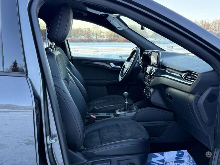 Pelēks Ford Kuga 2020 Raseiniai, ar dzinēja tilpumu 1.50 L un nobraukumu 232 tūkst. km par 15550 €, foto 18 vietnē AUTOMOTO.COM.LV