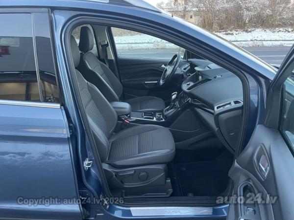 Grey Ford Kuga 2020 in Viljandi, with an engine capacity of 2.00 L and mileage of 199 thousand km for 13980 €, photo 5 on AUTOMOTO.COM.LV