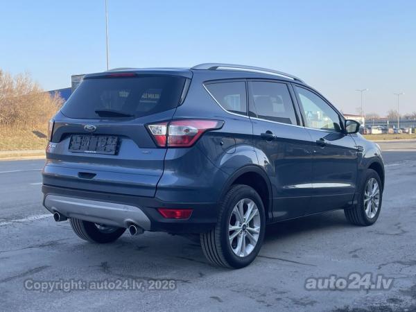 Grey Ford Kuga 2020 in Viljandi, with an engine capacity of 2.00 L and mileage of 199 thousand km for 13480 €, photo 3 on AUTOMOTO.COM.LV