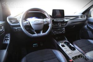Grey Ford Kuga 2020 in Riga, with an engine capacity of 2.50 L and mileage of 198 thousand km for 17995 €, photo 10 on AUTOMOTO.COM.LV