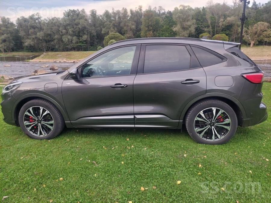 Pelēks Ford Kuga 2020 Valmiera, ar dzinēja tilpumu 2.50 L un nobraukumu 197 tūkst. km par 15900 €, foto 5 vietnē AUTOMOTO.COM.LV