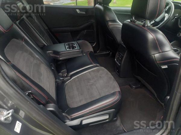 Grey Ford Kuga 2020 in Valmiera, with an engine capacity of 2.50 L and mileage of 197 thousand km for 15900 €, photo 9 on AUTOMOTO.COM.LV